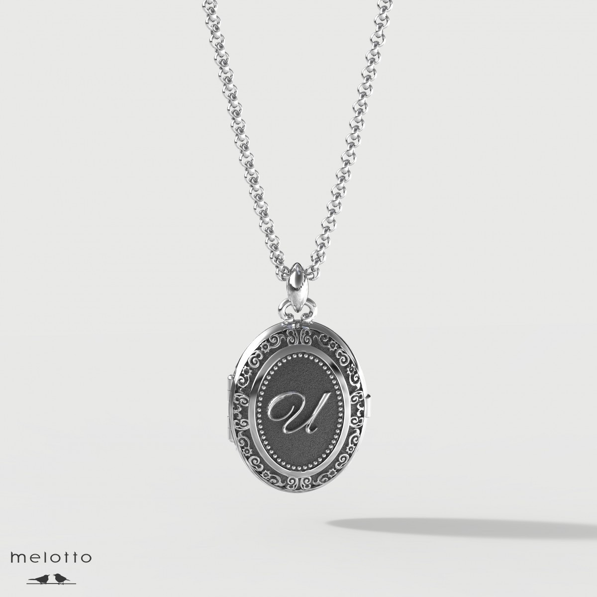 Именной медальон из золота с фото