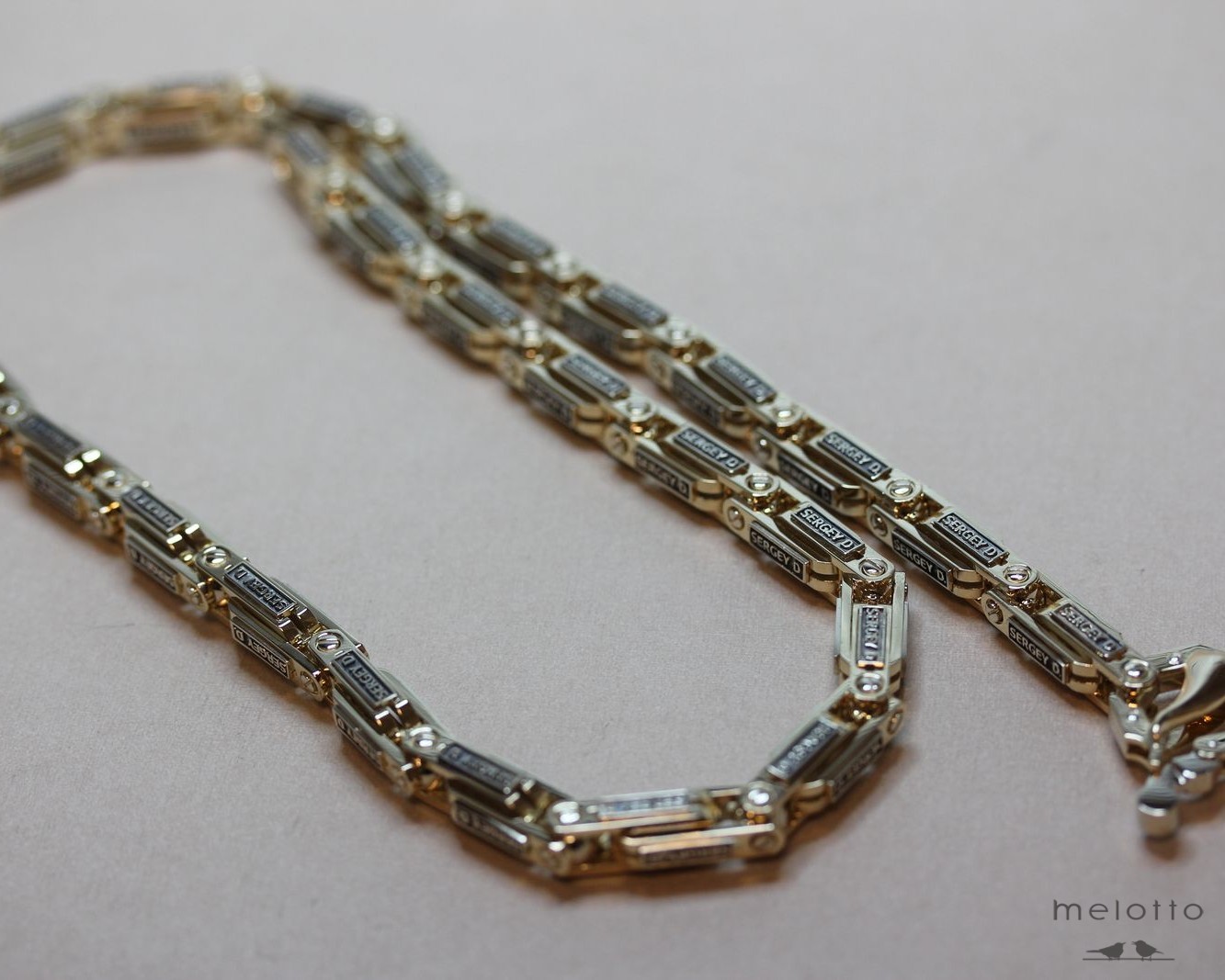 Мужские золотые цепочки